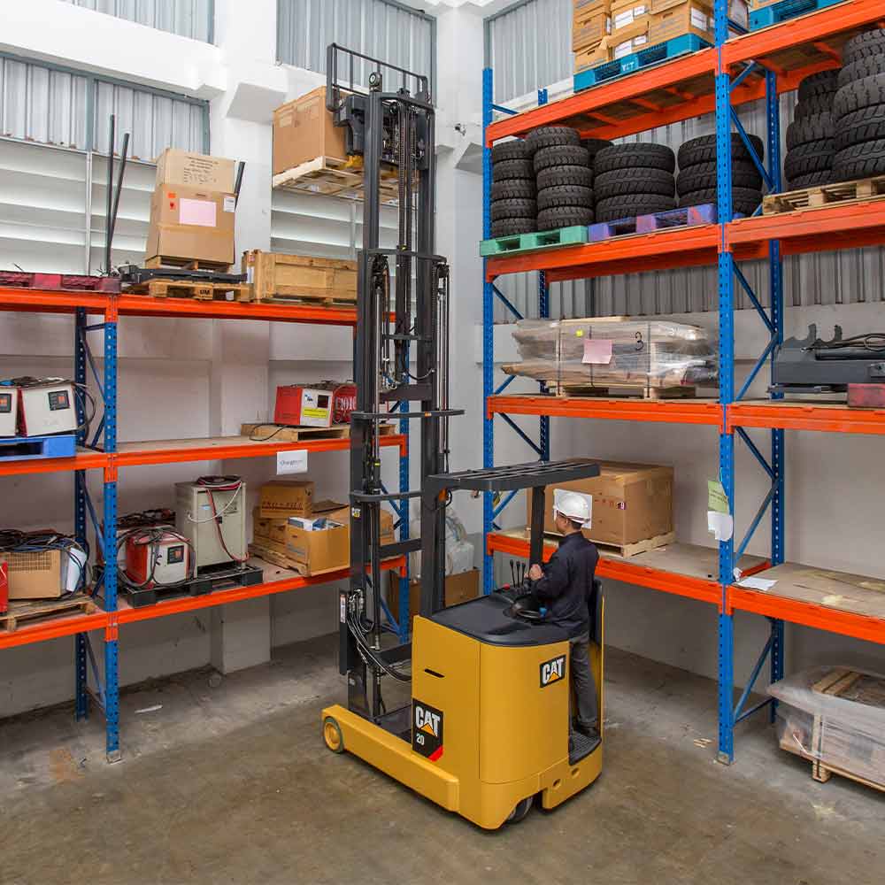 Cat Stand-on Reach Trucks 1.0-3.0T - United Equipment