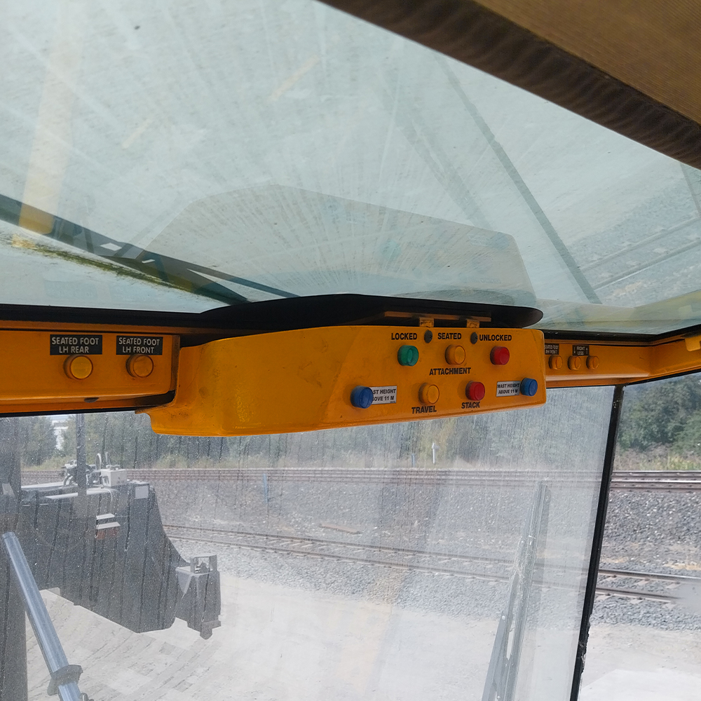 Used Omega 40T Diesel Container Handler – 54E DCH – IM | Rent or Buy