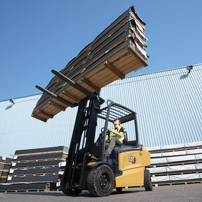 Cat 4-Wheel Electric Forklift 4-5.5 Tonne | Rent or Buy